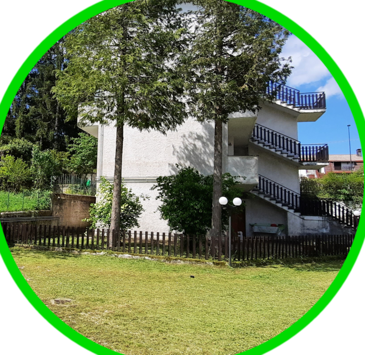 Ottimo  Per 2 Coppie O Famiglia Con 2 Bambini. - Filettino