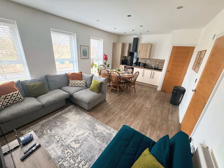Sleeps 7 | Long Stays | Parking | Jewellery Q - Birmingham