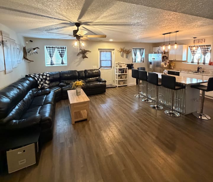 The Galley At Rathbun Lake Iowa - Rathbun Lake, IA