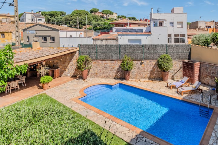 Costa Brava Villa With Private Pool - Begur