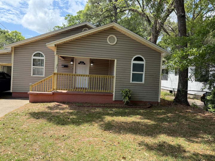 City Cottage - Mobile, AL