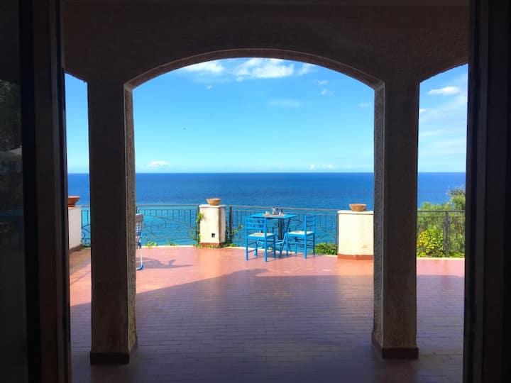 Villa With Breathtaking View Over Palermo - Altavilla Milicia