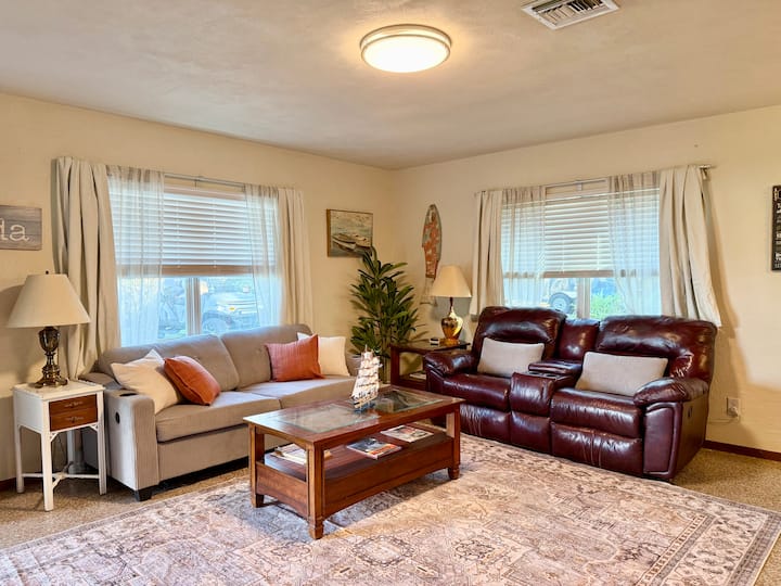 Downtown Duplex A - Sanford, FL