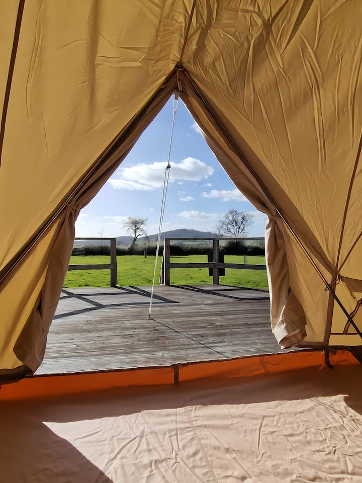 Unfurnished Bell Tent - Shared Toilets & Showers - Shaftesbury
