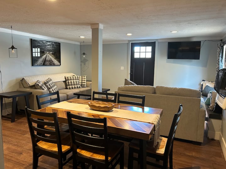 Track Side Villa @ The Narrowsburg Inn - Narrowsburg, NY