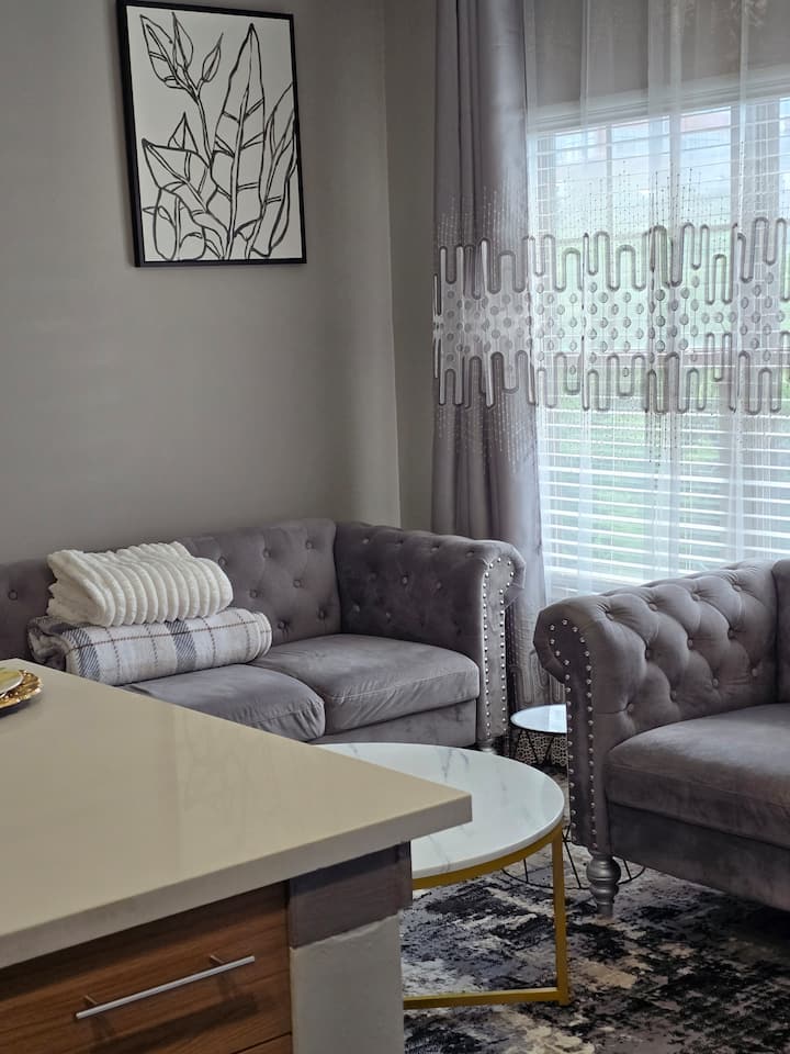 Stylish Urban Apartment W/ Balcony - Charlotte, NC