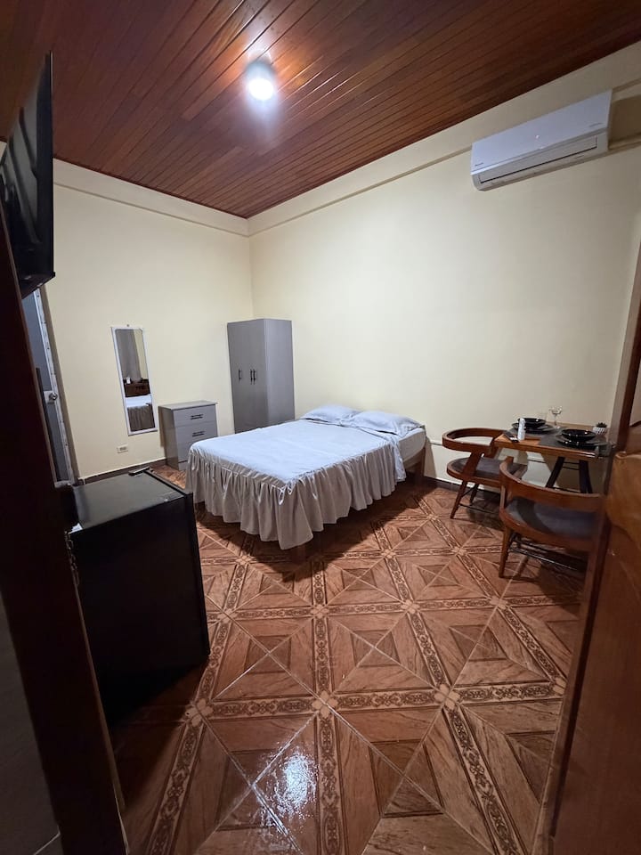 Acogedor Espacio Con A/c Y Acceso A Piscina - Puerto Maldonado