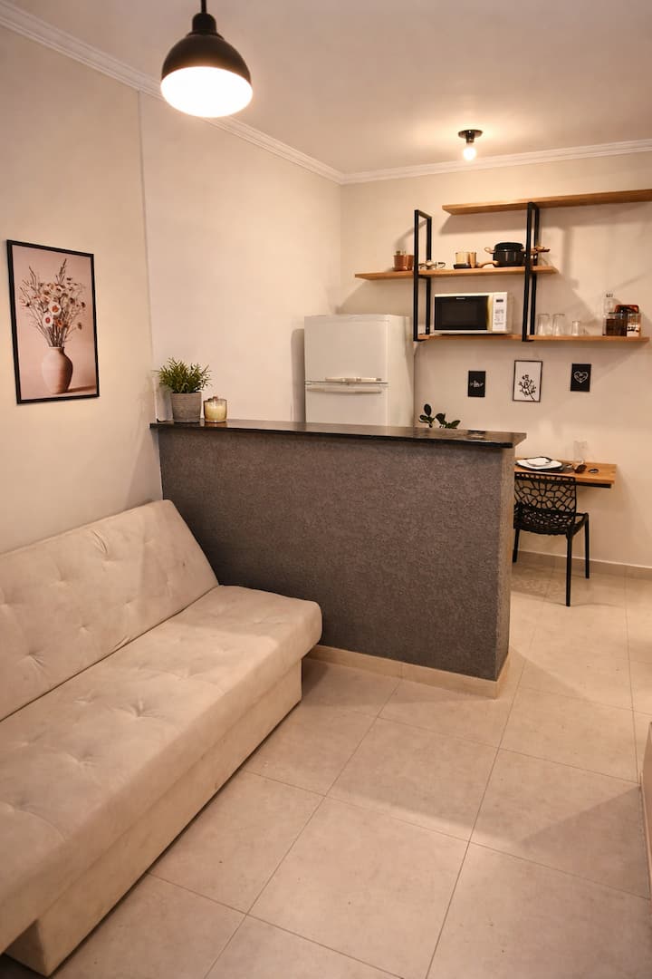 Kitnet  Térreo Com Vaga De Garagem Privativa - Sorocaba