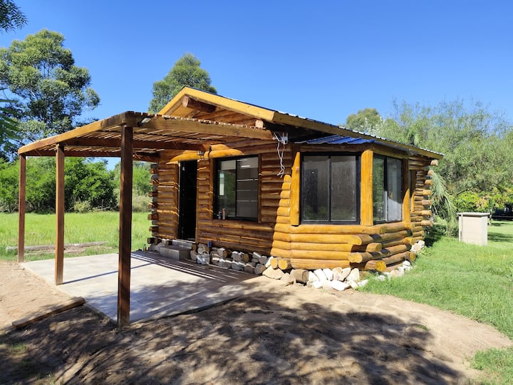 Cabaña A Estrenar En El Bosque, Con Pileta Privada - San José, Argentina
