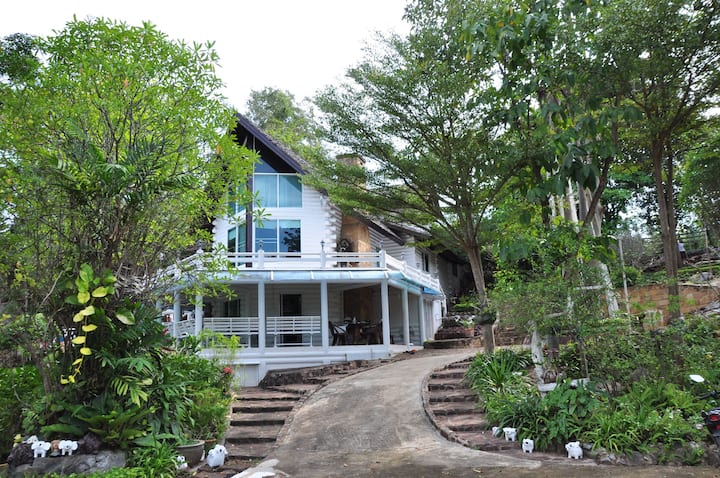 Nothing Hill Farm - Pak Chong