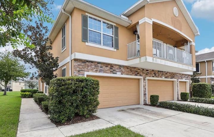 Lakeview Home Near Tampa | Pool, Bbq & Sleeps 8+ - Plant City, FL