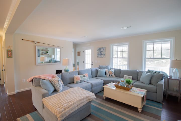 The Gaff | 4 Bedroom | 3 Bathroom | Gym | Ac - Block Island, RI