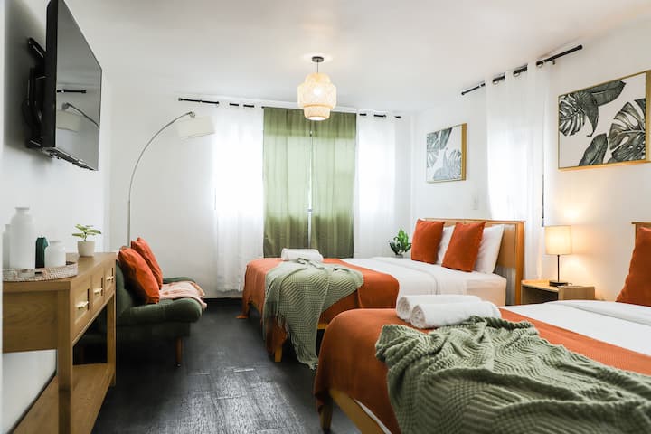 Large Group Stay (11)|3br Design District+parking - Miami, FL