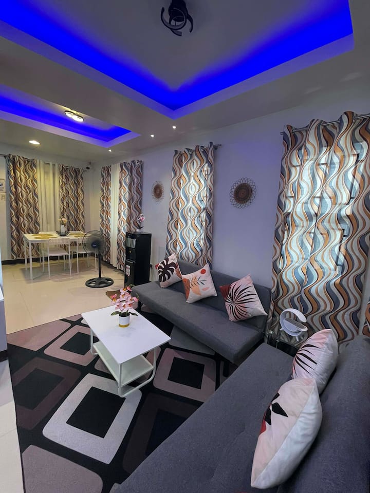 A Cozy, With A Private Pool, Home-style Comfort. - Bacolor