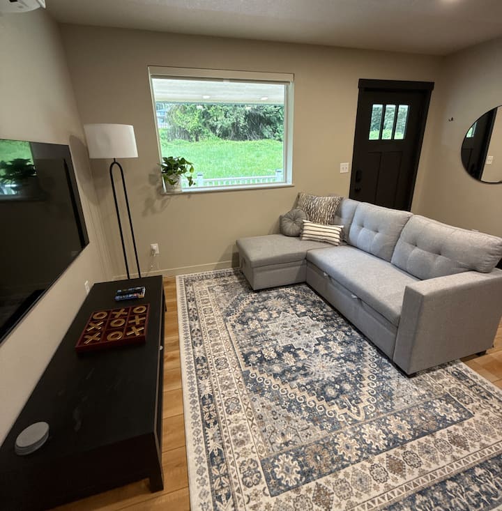 Scenic Home 10 Minutes Away From The Airport - Vancouver, WA