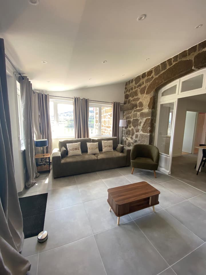 La Forteresse Des Demoiselles - Le Puy-en-Velay