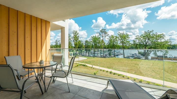 Apartament C 2 Sypialnie Z Widokiem Na Jezioro - Giżycko