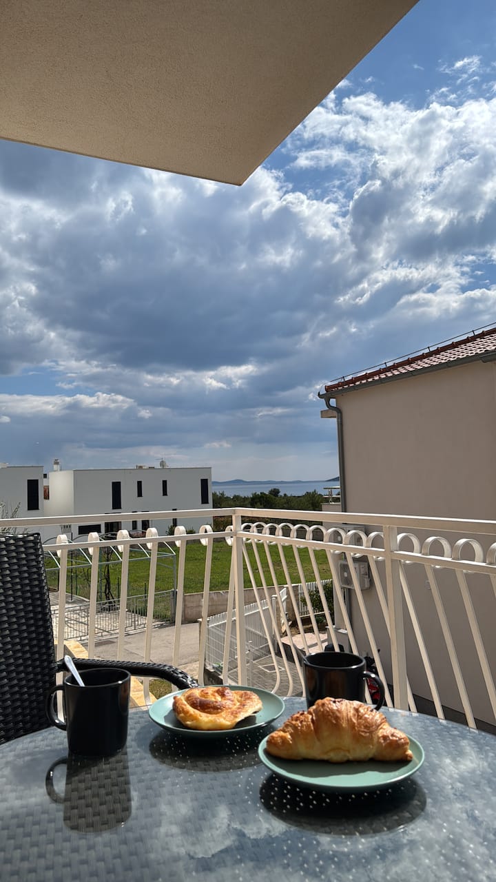 Modernes Apartment Mit Meerblick - Tisno