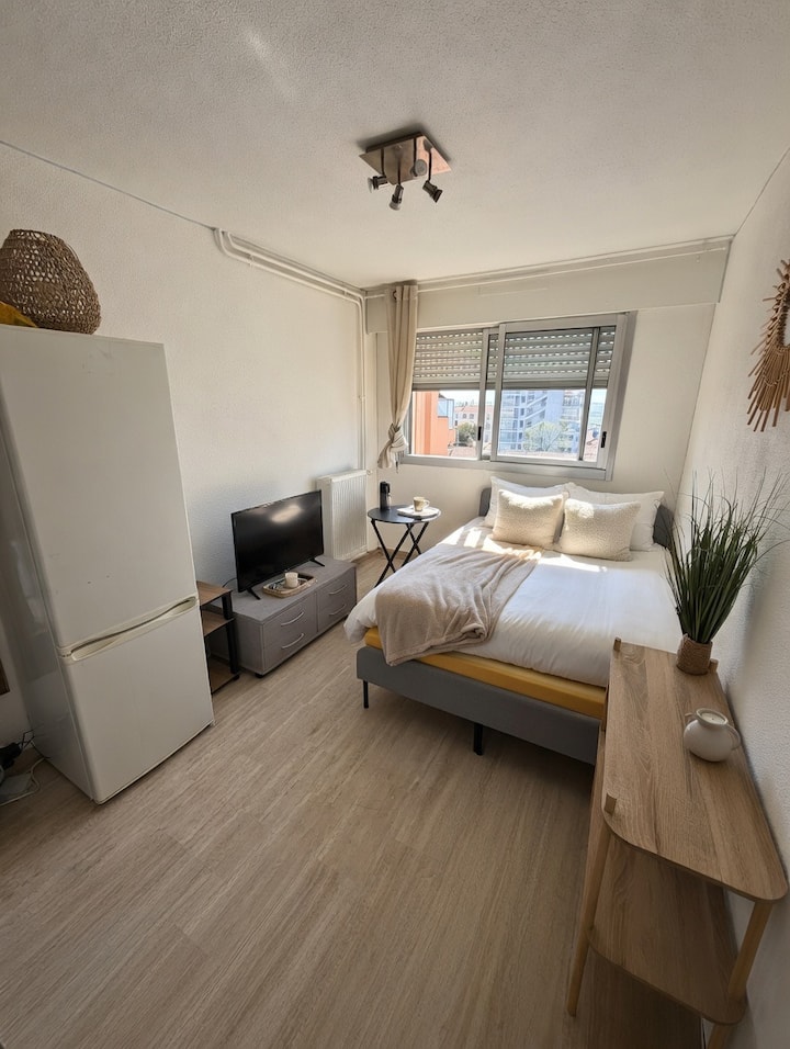 Studio Cosy Et Lumineux Avec Vue Mer Imprenable - Golfe-Juan
