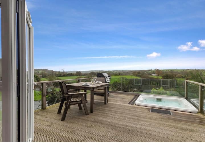 Bluebell No 5
Luxury Retreat With Hot Tub Narberth - Narberth