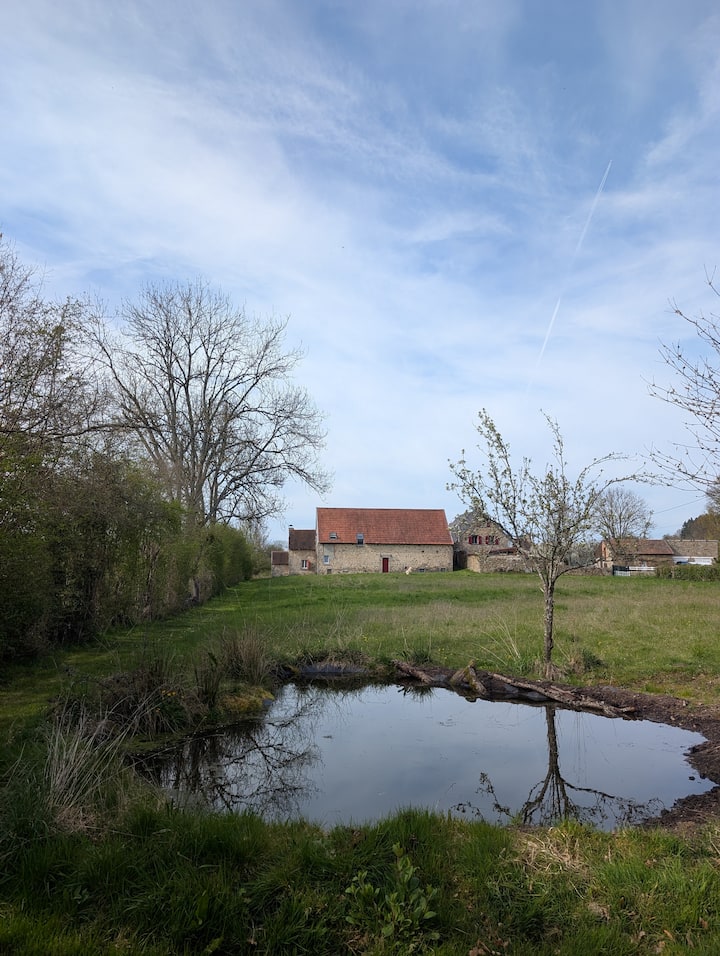 Grange Aménagée Creusoise Et Champêtre à Mainsat - Creuse