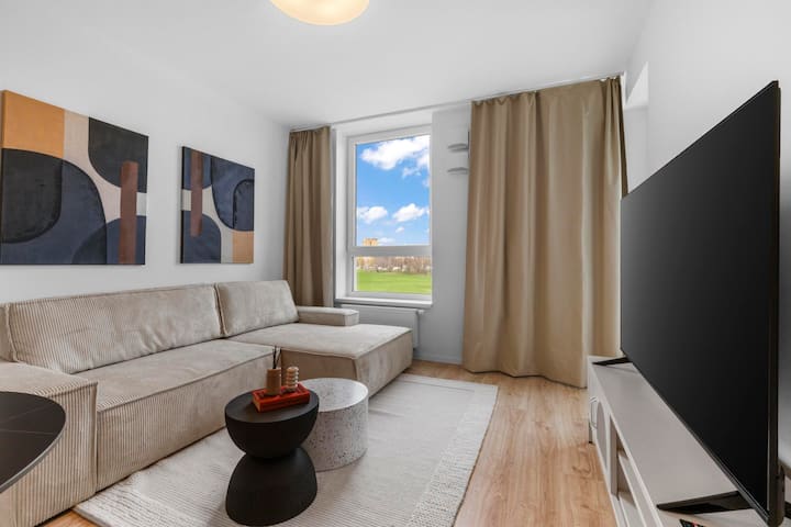 Svetlý Byt S Výhľadom V Slnečnicach - Skyviews - Pozsony