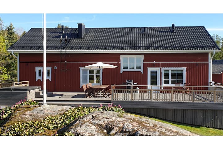 Upea Huvila Saaristomeren Rannalla - Sauvo