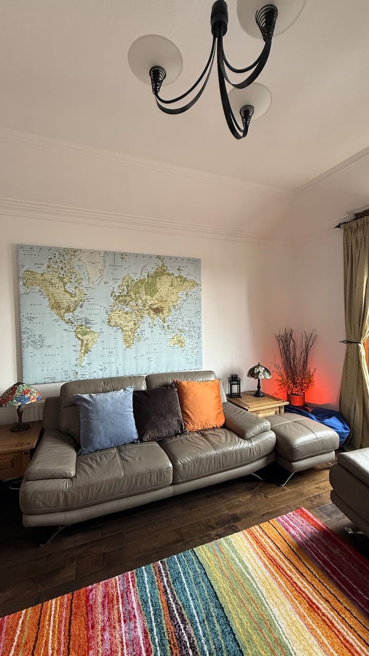 Spacious Victorian Flat In Central Dunfermline. - Dunfermline