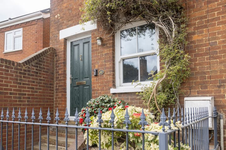 The Morris House In Ampthill - Luxurious Long-term - Campton