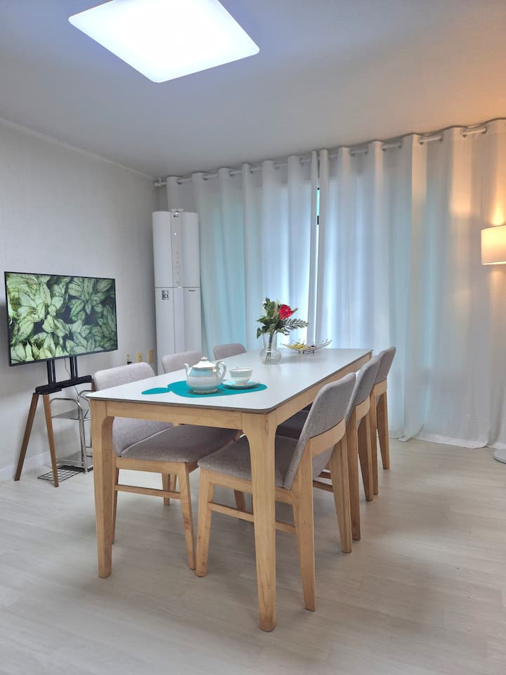 서울넓은3룸단독/목동-홍대-여의도접근/최대4~8인/신규오픈특가 - Bucheon-si