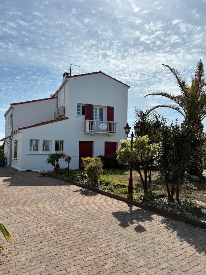 Maison F2 Climatisée 4 Pers à 2 Pas Des Plages. - Royan