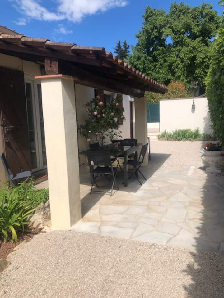 Maisonnette Avec Jardin Privé - Valbonne