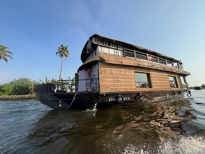 Vino Houseboat With Food And Ac - Alappuzha