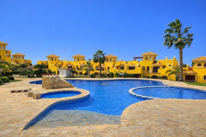 Apartamento Con Piscina. - Puerto de Mazarrón