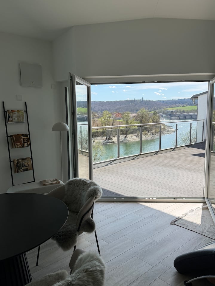 Helles Penthouse Mit Einzigartiger Aussicht - Passau