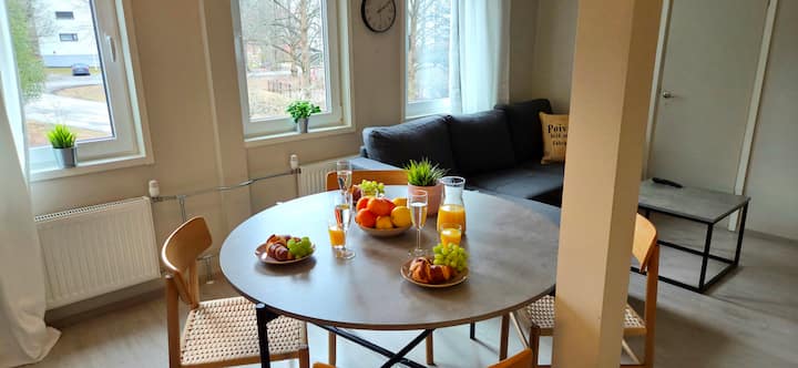 Uusi Kohde! Luxus - 65"tv + Oma Parkkipaikka 7 Hlö - Lahti