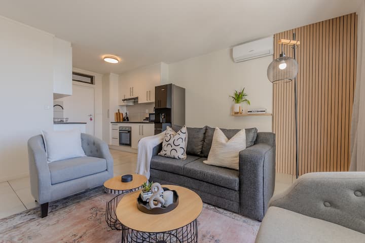 The Stay Edit | Modern 2br Aptmt In City Junction - Windhoek