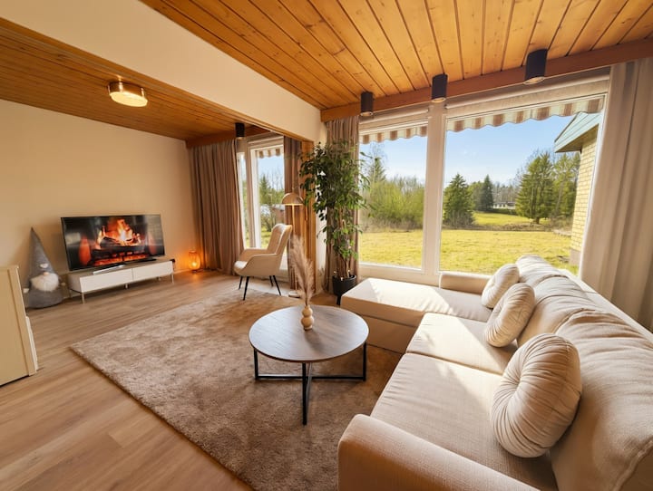 Relaxing Riverside House With Sauna & Fireplace - Kannus