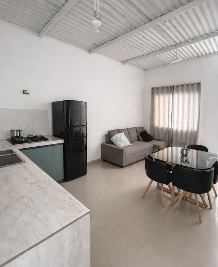 Departamento Moderno, Céntrico Y Seguro. - Chiclayo