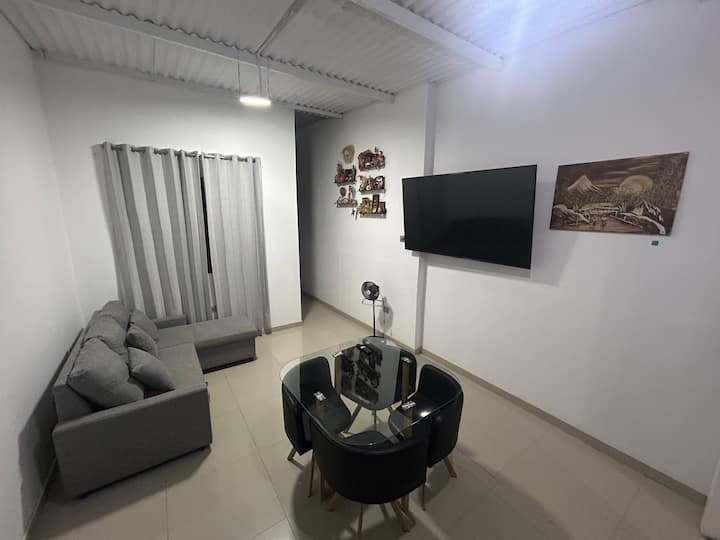 Departamento Moderno, Céntrico Y Seguro. - Chiclayo