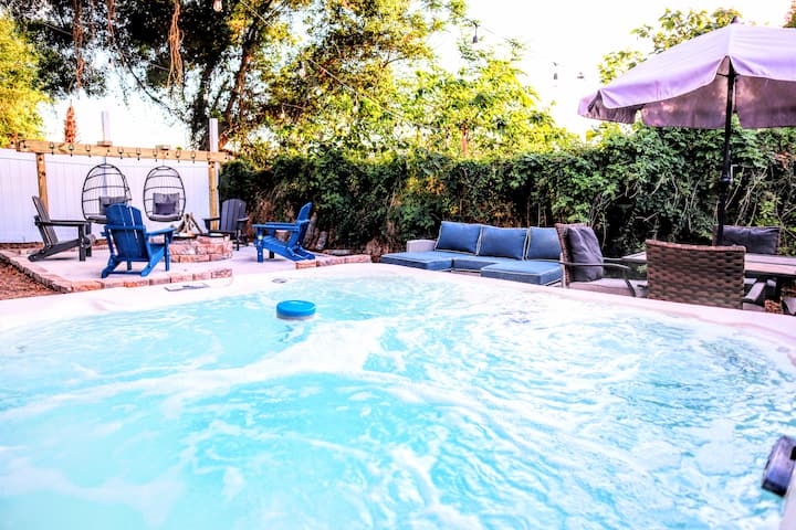 Relaxing New Hot Tub With Fire Pit Orlando Home - Ocoee, FL