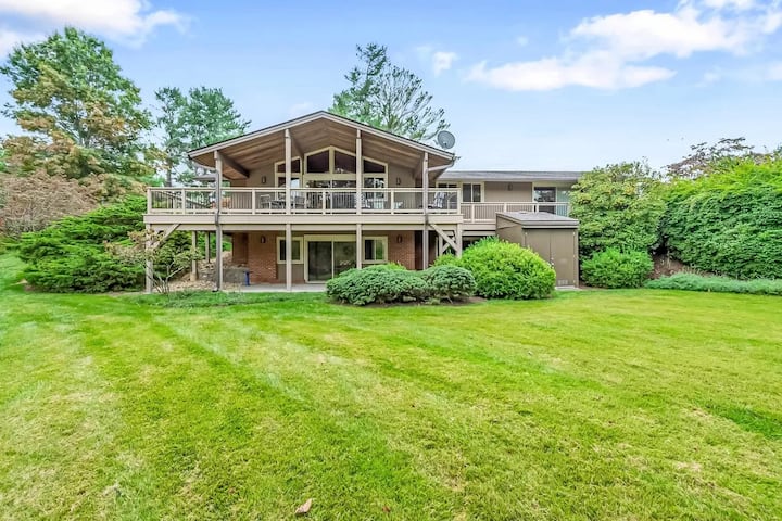 Top Of The Town! - Blacksburg, VA