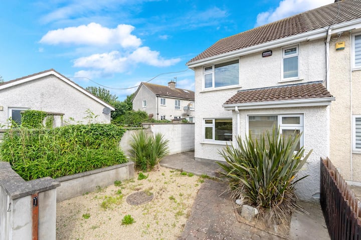 Cosy Family Home In Bray, Co. Wicklow - Greystones