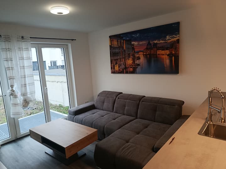 Moderne Und Helle 2-zimmer Wohnung Für 3 Personen - Augsburg