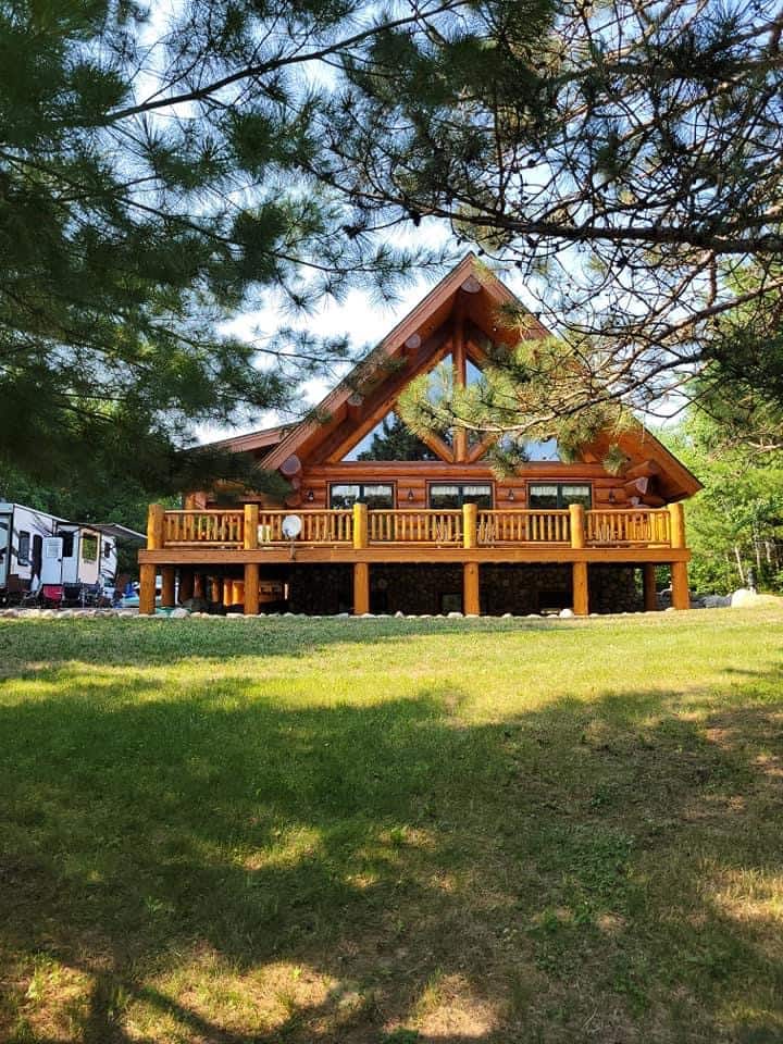 Luxurious Pines And Birches Lodge - Nevis, MN