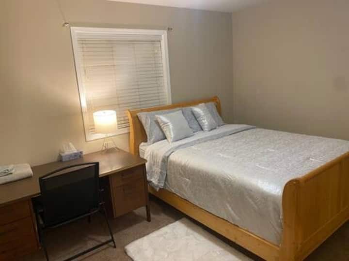 Room#1 Townhouse - Fort St. John