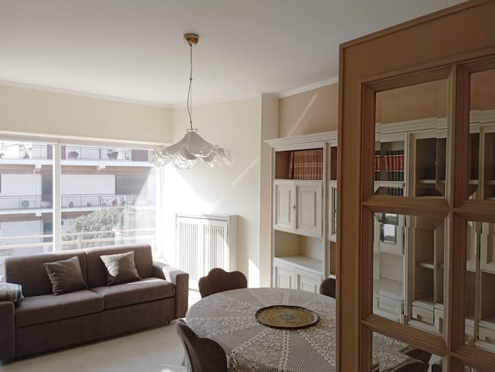 Appartamento In Pieno Centro 200 Metri Dal Mare - Terracina