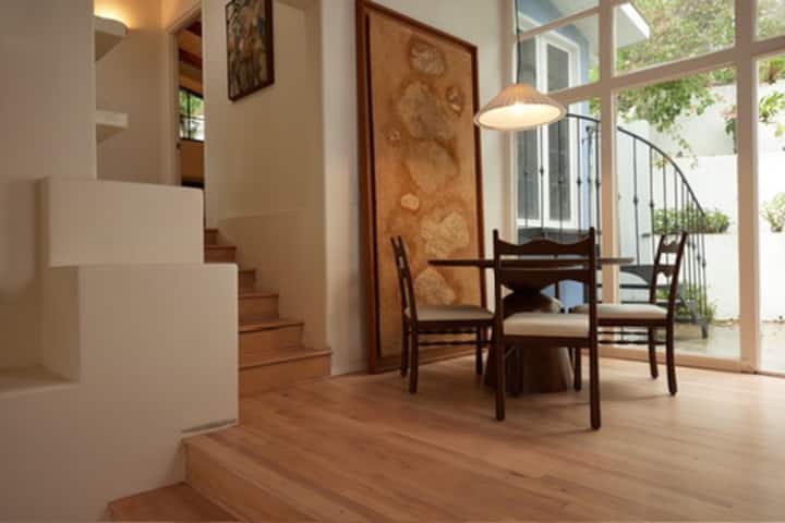 Santa Monica Canyon Beach Bungalow - Santa Monica, CA