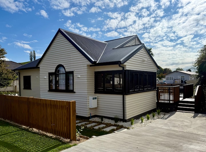 Welcome To Possom House! - Putāruru
