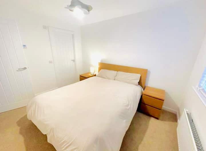 The Thistle - A Rome
In House With Attached Bath - Motherwell